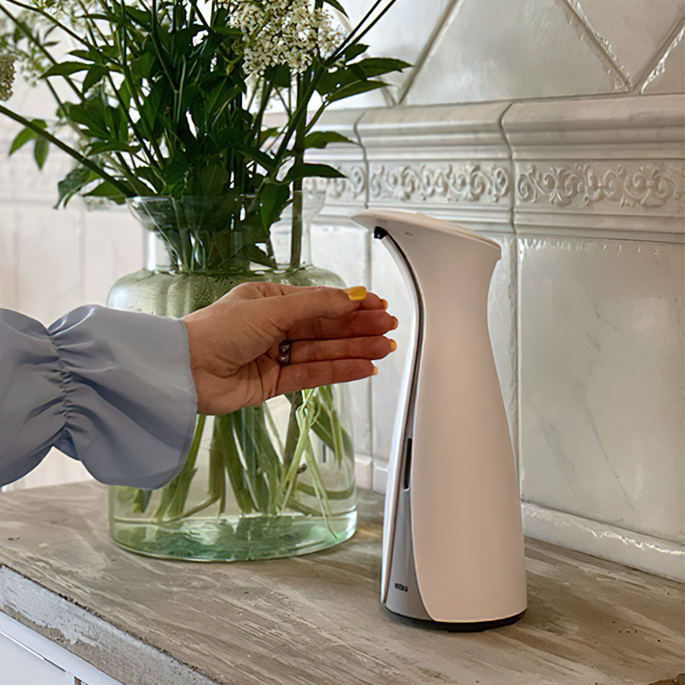 Automatic hand-wash pump - Umbra Otto pump with sensor | SmartaSaker