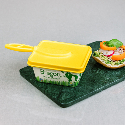 Brelock - A lid with a butter knife, 600 g Yellow