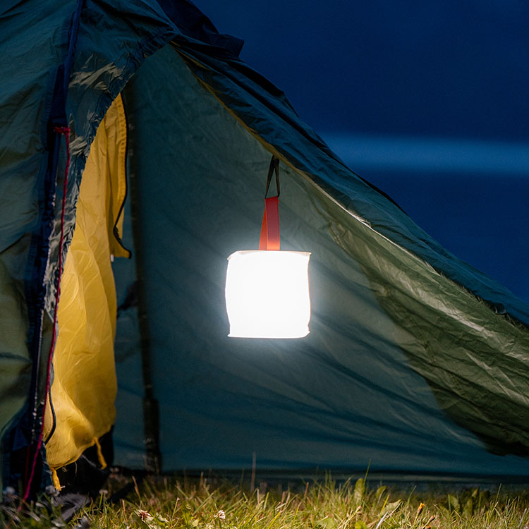 Solar Lantern LuminAid - Solar powered lantern | SmartaSaker