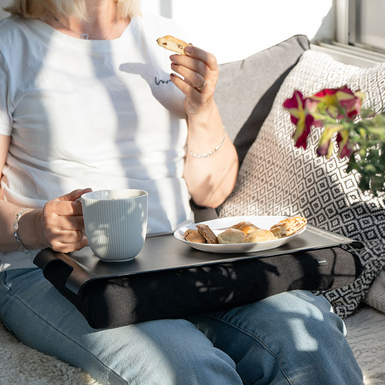 Lap tray with rubber surface - Cushioned laptop tray | SmartaSaker