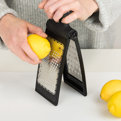 Fold-Flat Grater - A clever grater with a catcher | SmartaSaker