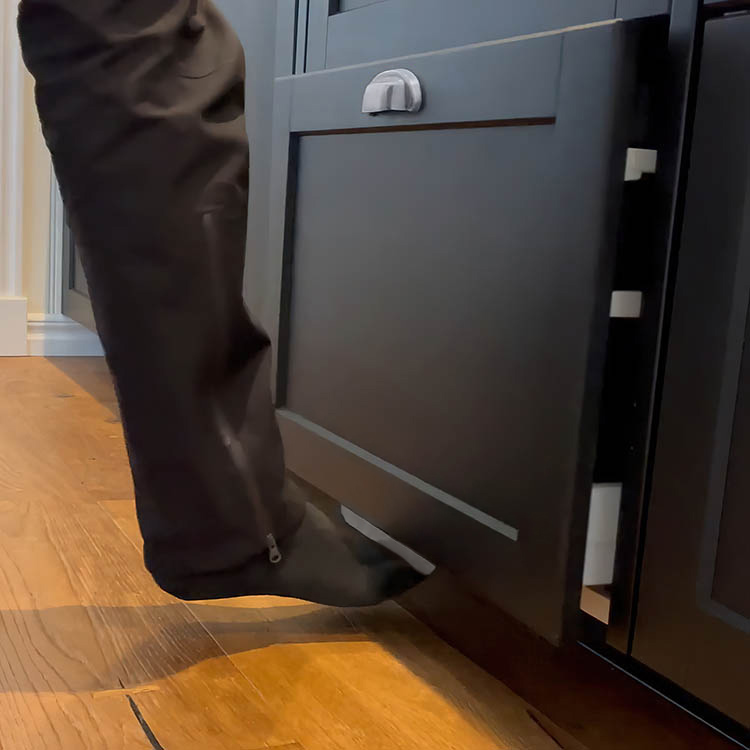 Drawer opener - drawer opener for cabinets | SmartaSaker
