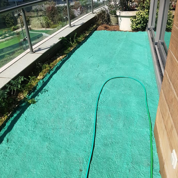 Turfquick rolled up lawn - Easily installed rolled up grass | SmartaSaker