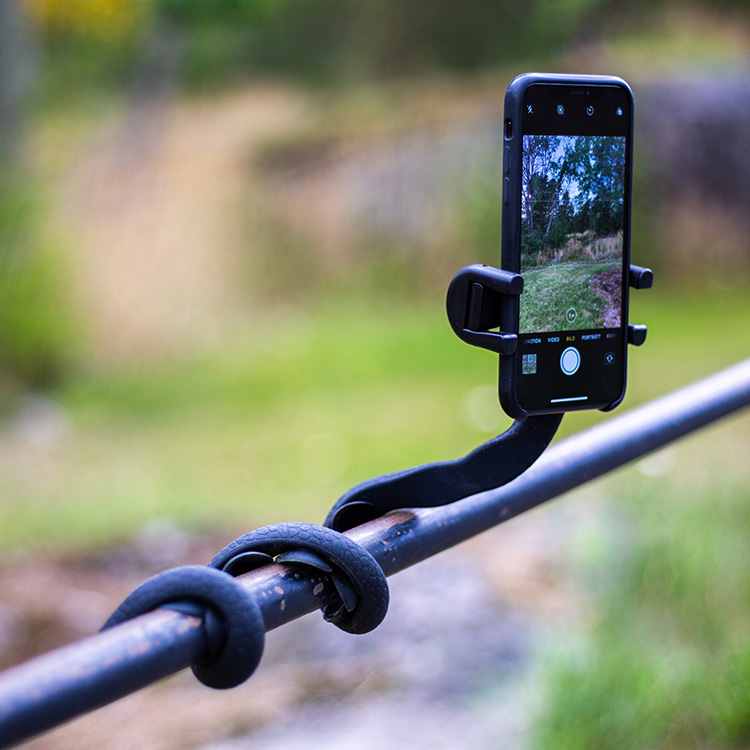 Snake Phone Holder - Phone stand and selfie stick | SmartaSaker