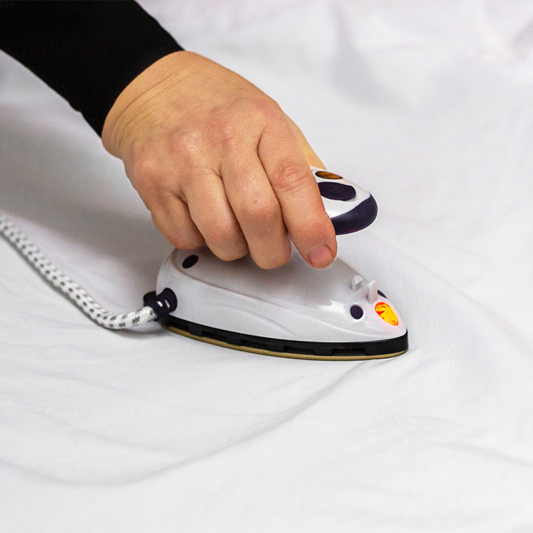 Mini iron - Small travel iron with steam function | SmartaSaker