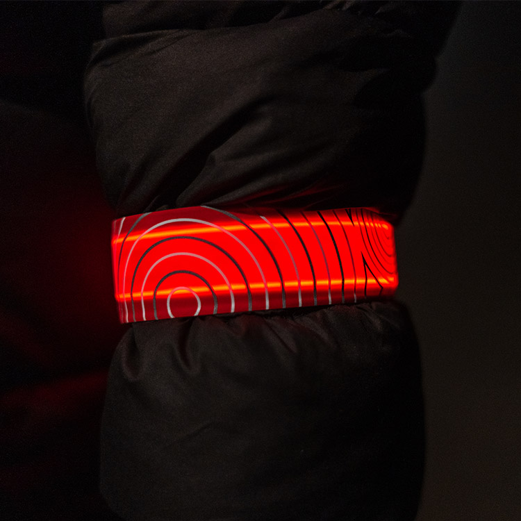 Rechargeable LED Armband Slapwrap - Reflexarmband | SmartaSaker