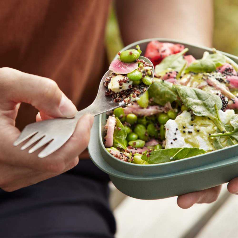 Spork, Titanium - Multi-use camping cutlery | SmartaSaker