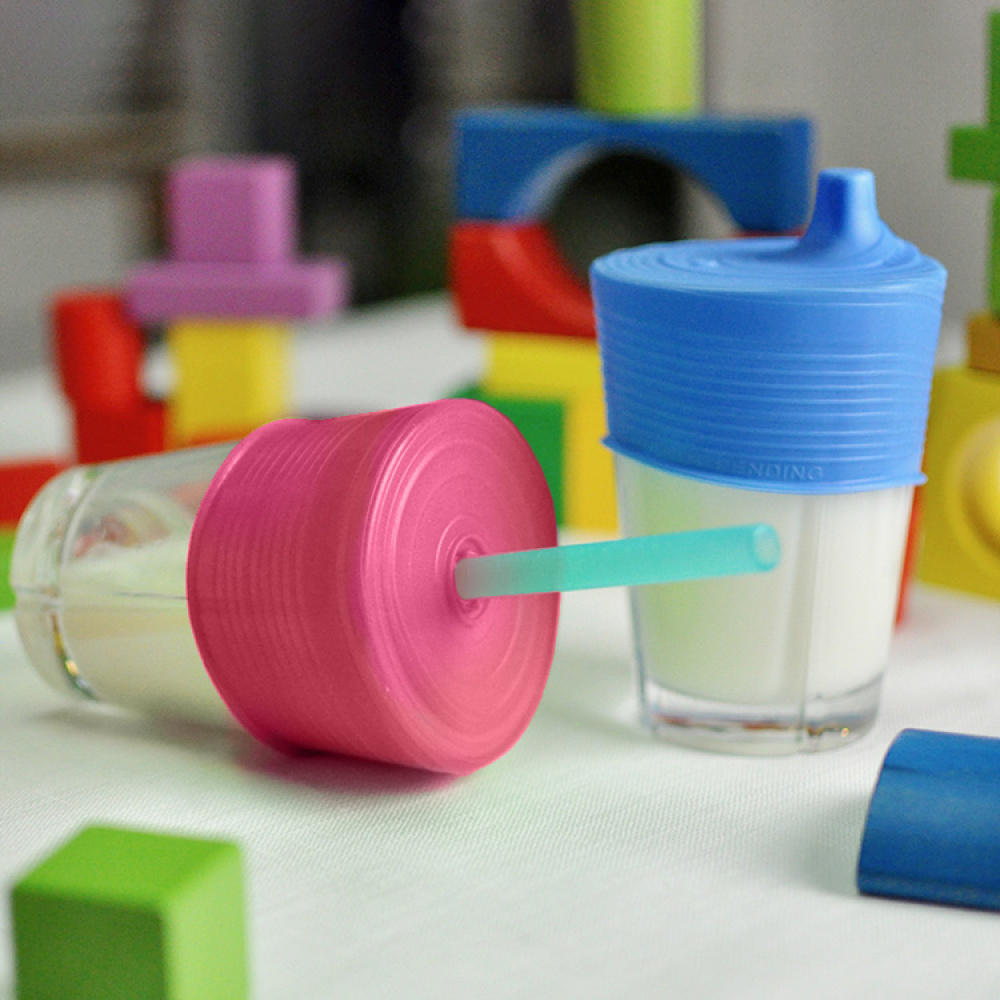Silicone Tops for Glasses - A spill-proof top for children's cups ...