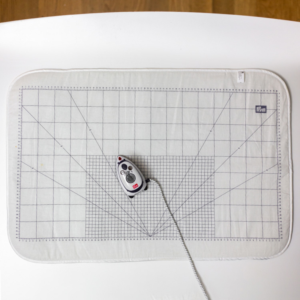 Ironing Mat - Turn your table into a large ironing board | SmartaSaker