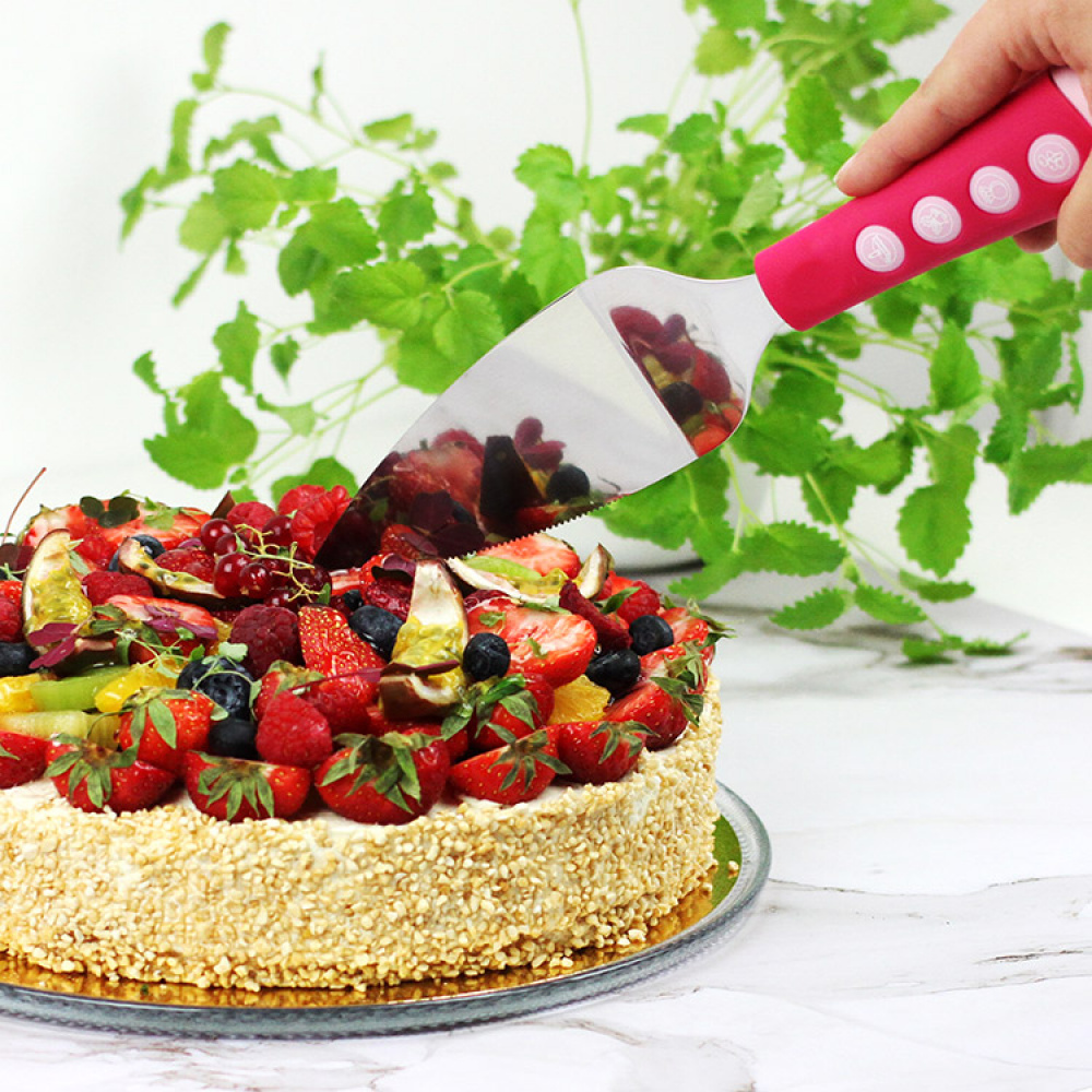 Musical Cake Knife - A fun cake knife that plays a tune | SmartaSaker