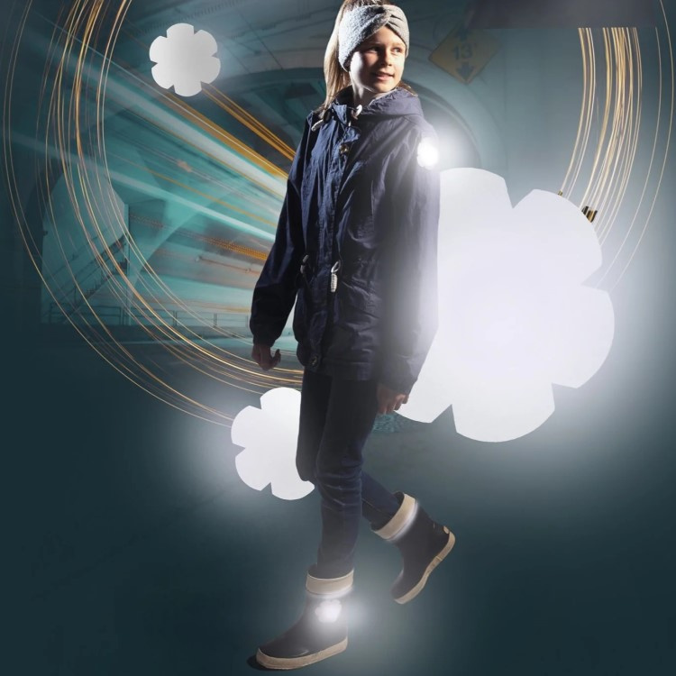 Magnetic reflectives for clothes, prams and bicycles | SmartaSaker