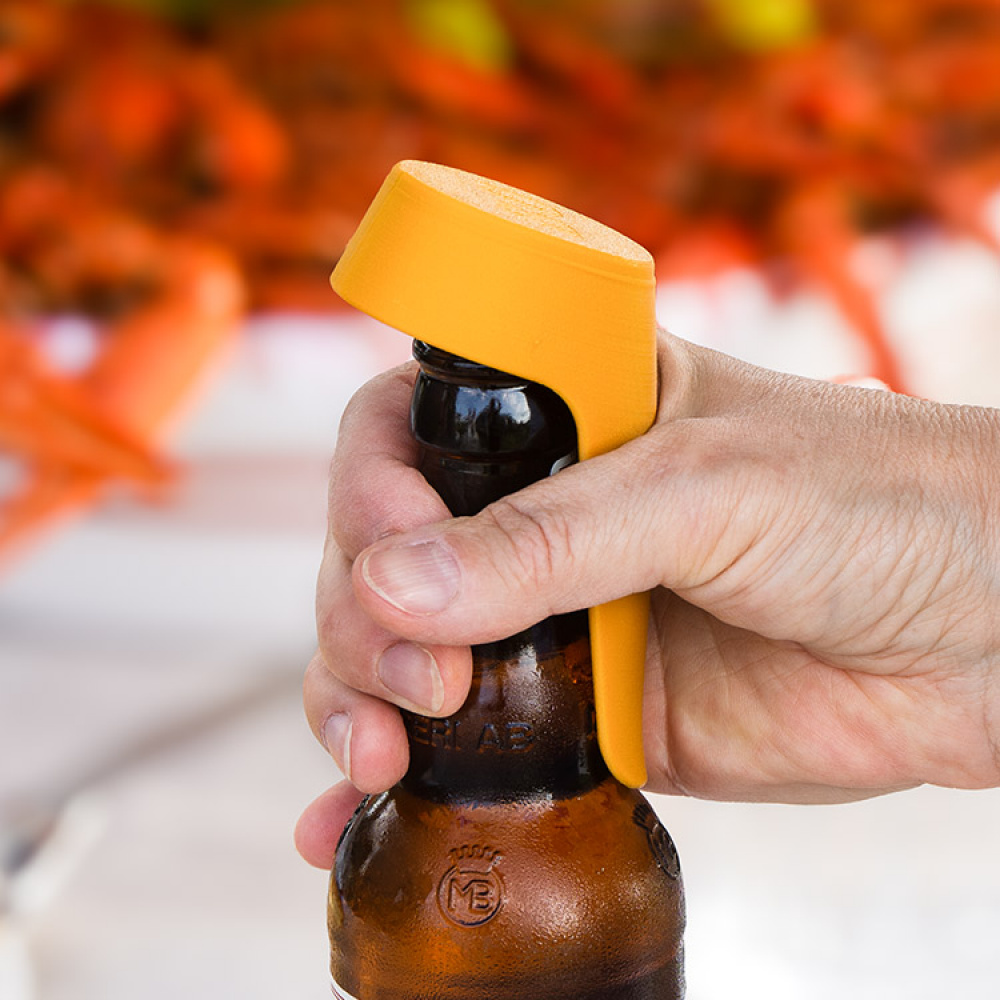 The BOSSE bottle opener - one-hand opener | SmartaSaker